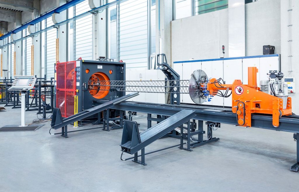 One machine, many cage geometries | WIRE