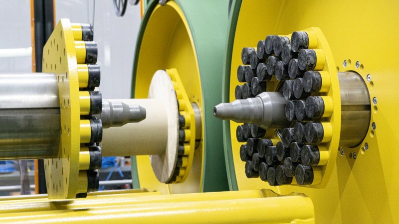 Changing the pintle during operation | WIRE