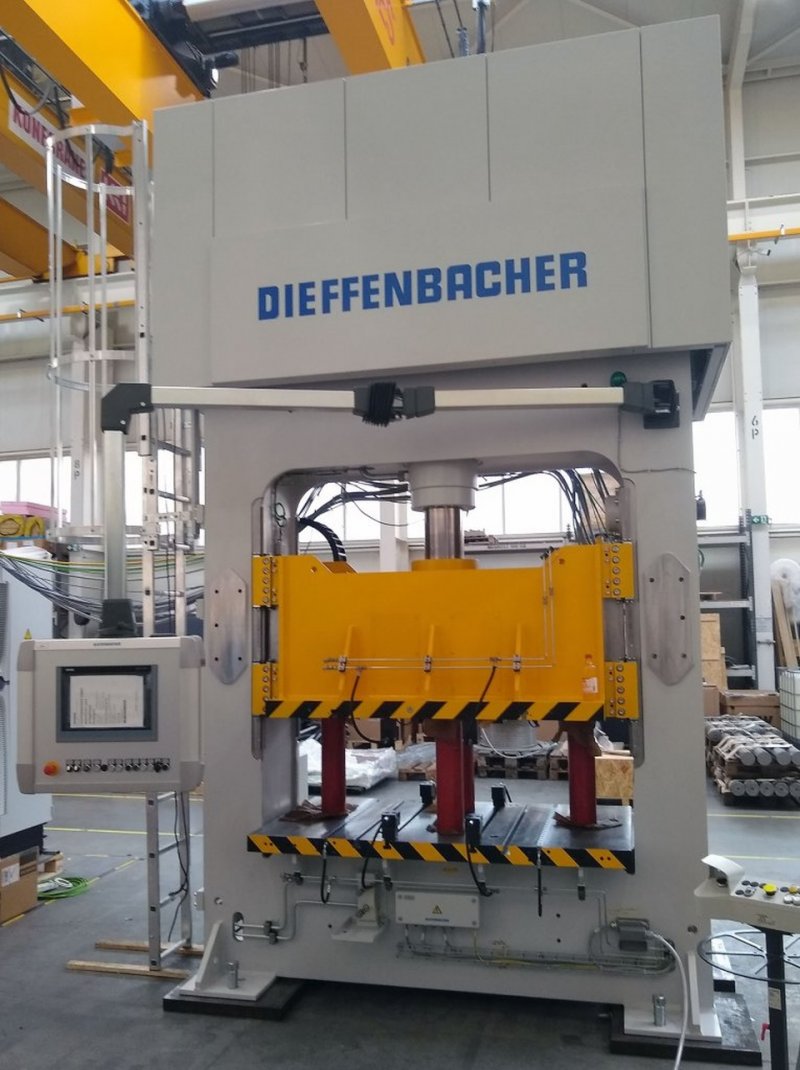 Dieffenbacher liefert „Tailoredpress“ an Ottemeier | BLECH+ROHRE+PROFILE