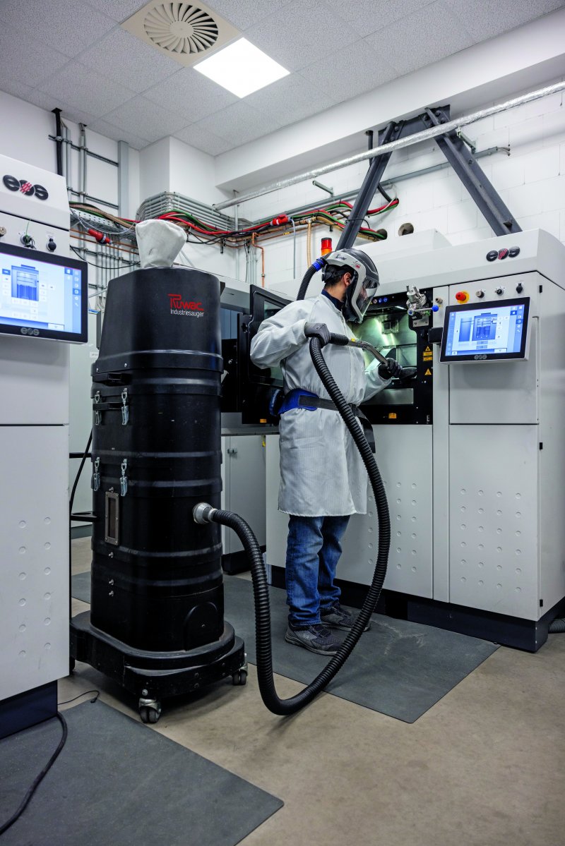 Effektive Absaugung beim Laserauftragsschweißen | BLECH+ROHRE+PROFILE