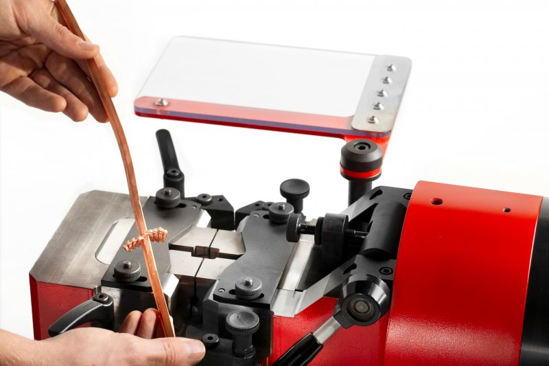 Cold welder for trapezoidal wire | WIRE