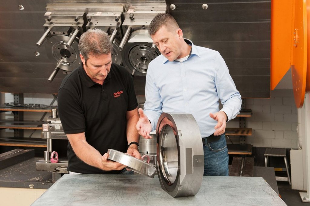 Werkzeugstandzeit vervielfacht | BLECH+ROHRE+PROFILE