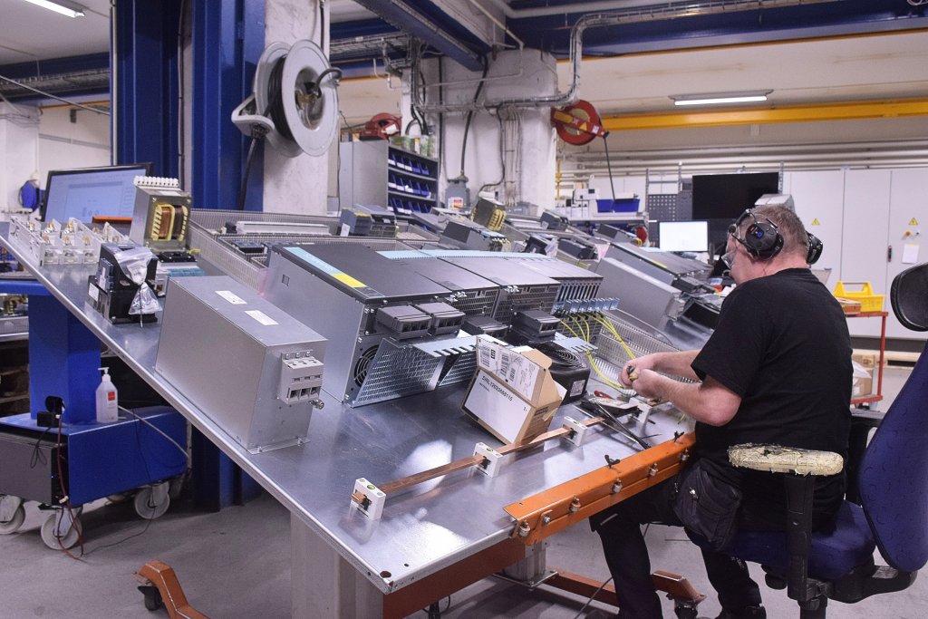 100% customized control systems | WIRE