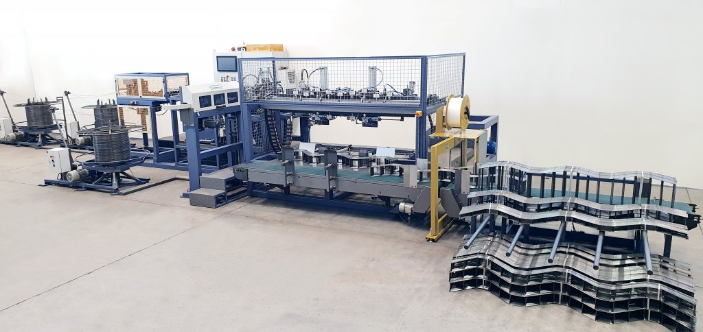 Flexible “snake” type mesh spacer production | WIRE