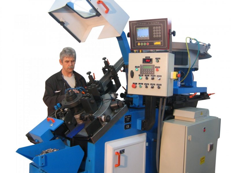 Thread rolling techniques | WIRE