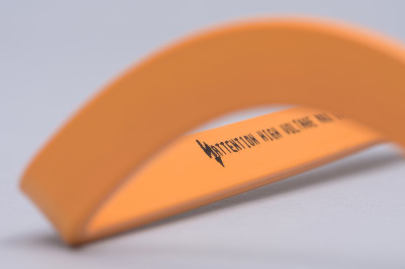 Neue „Vestamid“ Polyamid-12-Formmasse für Stromschienen | Draht