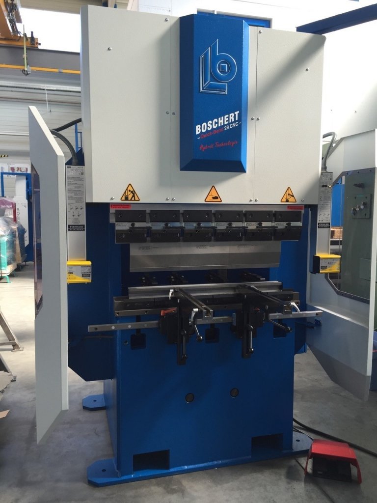 Mitfahrendes Sicherheitssystem für Gesenkbiegepressen von Fiessler ...