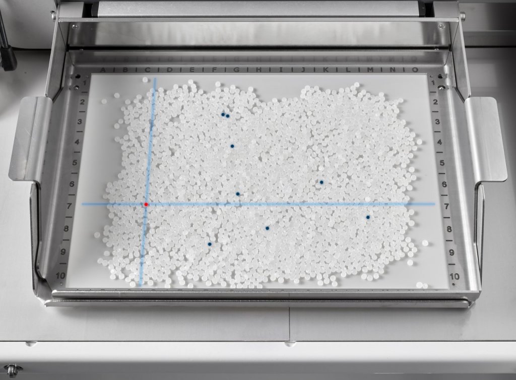 Inspection and detection of metallic contamination in plastic pellets ...