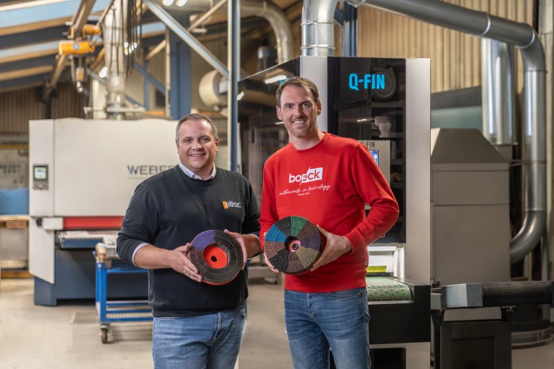 Die Lösungsformel: Höse + Boeck = perfekte Kanten | BLECH+ROHRE+PROFILE