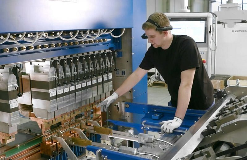 Digital service products | WIRE